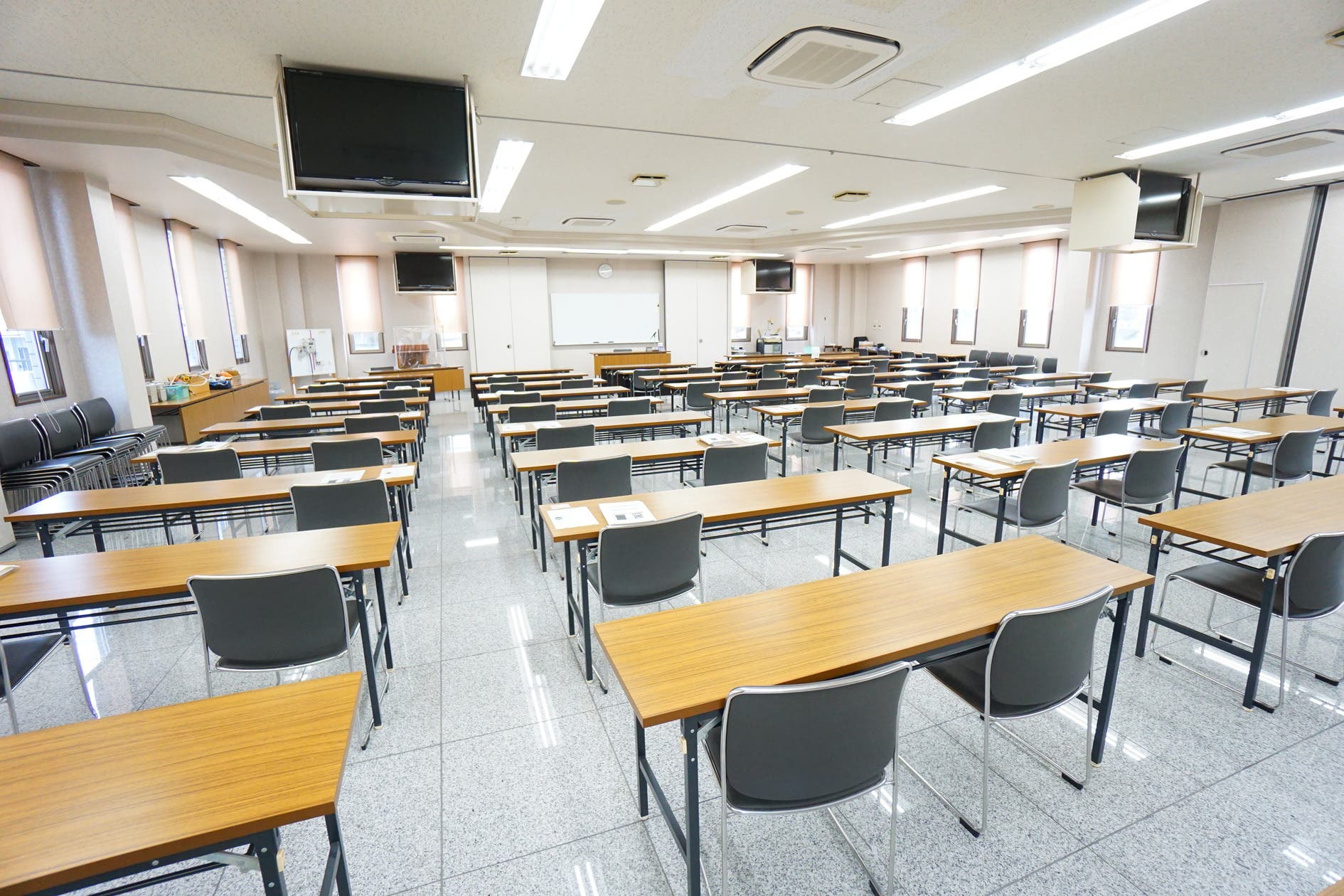 ＜栃木県ガス会館会議室＞光Wi-Fi📶プロジェクター🎥マイク🎤セミナー/講演会/説明会の写真8