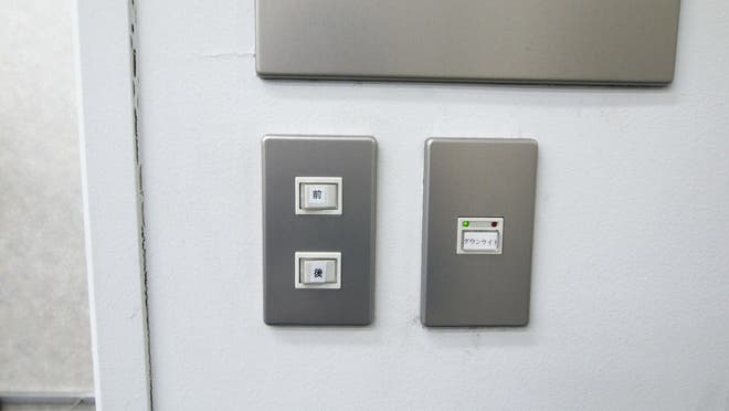 《大阪会議室 大阪御堂筋ビル貸し会議室 M2会議室(地下4階)》「本町駅」14番出口直結!/最大72名利用の貸し会議室の写真5