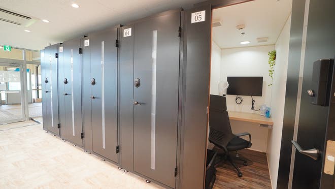 <ODAKYU RENTAL SPACE 栗平No.4>改札横🚃完全個室🚪Wi-Fi📶モニター🖥テレワーク/Web会議/Zoomの写真2