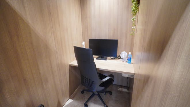 <ODAKYU RENTAL SPACE 栗平No.7>改札横🚃半個室🚪Wi-Fi📶モニター🖥テレワーク/勉強/作業場所の写真1