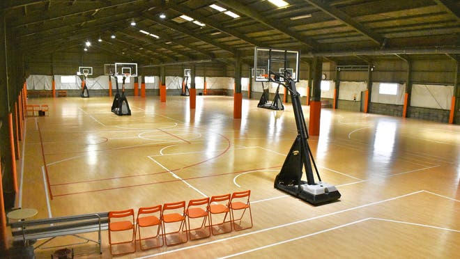 【堺市中区でスポーツをしよう!】バスケットボールコートをまるごと貸切 スポーツ・ダンス・発表会・撮影に使いませんか?!の写真1
