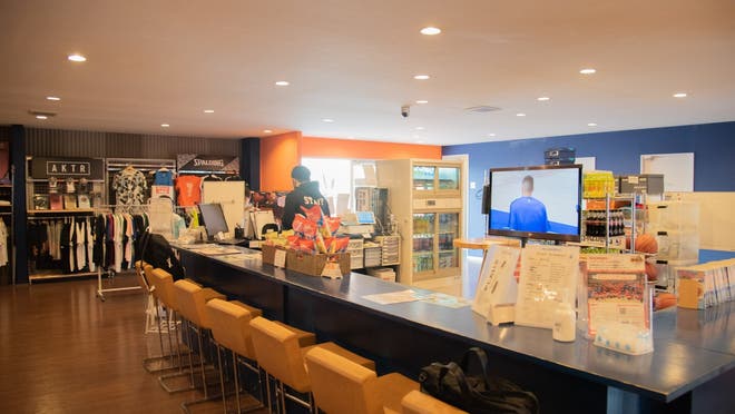 【堺市中区でスポーツをしよう!】バスケットボールコートをまるごと貸切 スポーツ・ダンス・発表会・撮影に使いませんか?!の写真6