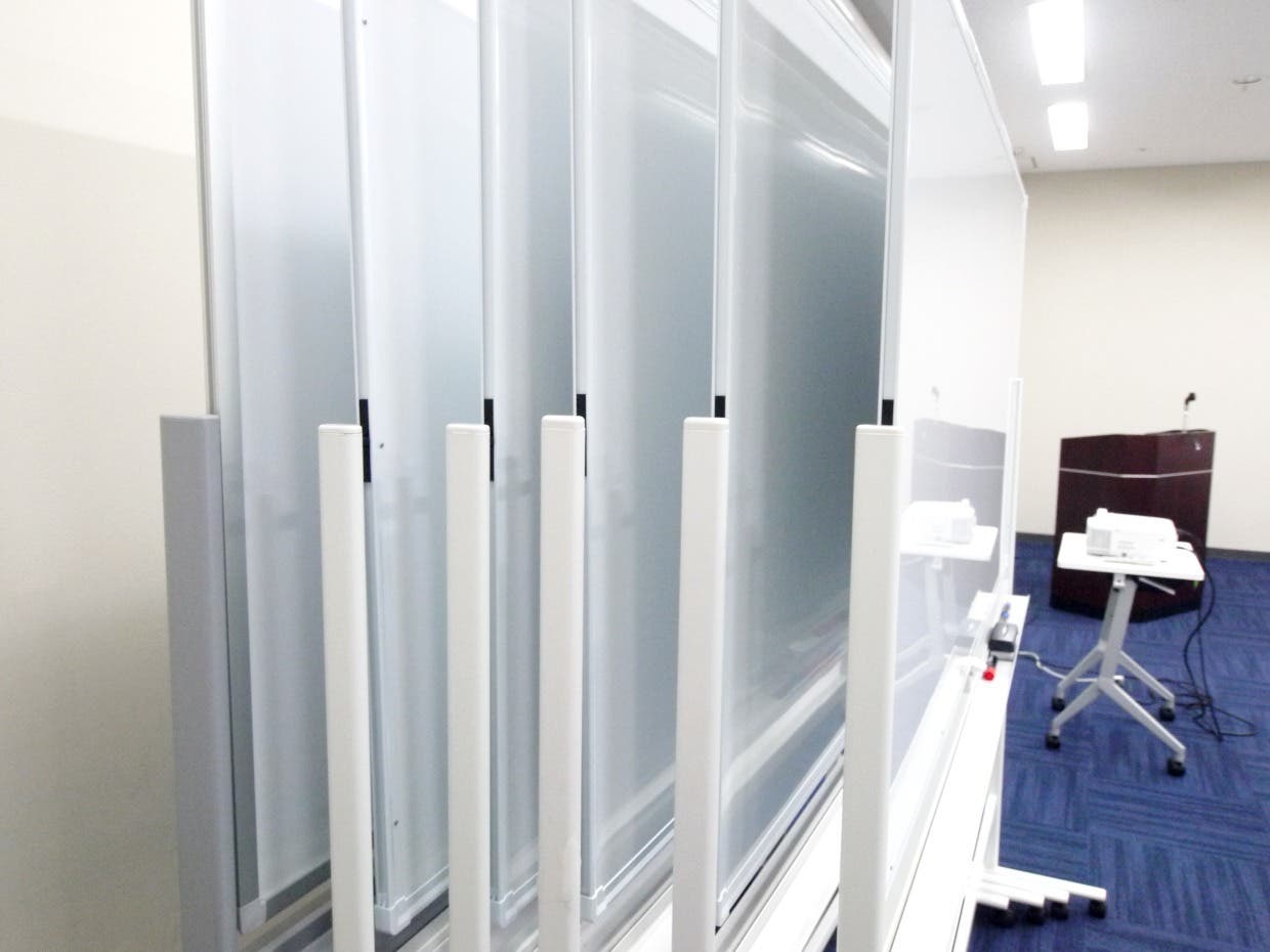 《大阪会議室　大阪御堂筋ビル貸し会議室　M4会議室（地下4階）》「本町駅」14番出口直結！／最大45名利用の貸し会議室の写真6