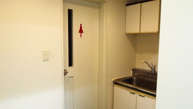 《大阪会議室 大阪御堂筋ビル貸し会議室 M5会議室(地下4階)》「本町駅」14番出口直結!/最大24名利用の貸し会議室の写真13