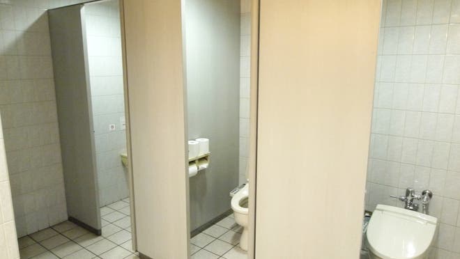 《大阪会議室 大阪御堂筋ビル貸し会議室 M5会議室(地下4階)》「本町駅」14番出口直結!/最大24名利用の貸し会議室の写真17