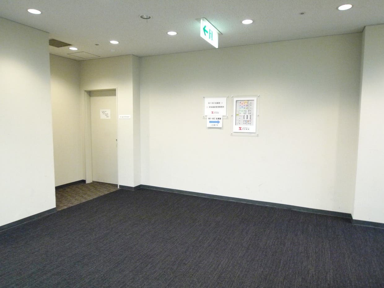 《大阪会議室　大阪御堂筋ビル貸し会議室　M6会議室（地下4階）》「本町駅」14番出口直結！／最大18名利用の貸し会議室の写真10