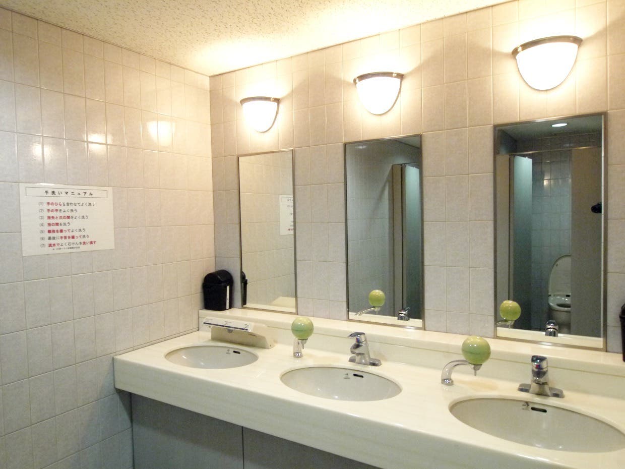 《大阪会議室　大阪御堂筋ビル貸し会議室　M6会議室（地下4階）》「本町駅」14番出口直結！／最大18名利用の貸し会議室の写真18