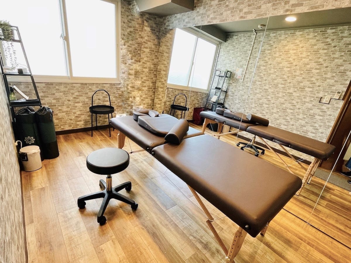 施術ベット＆クッションの画像1