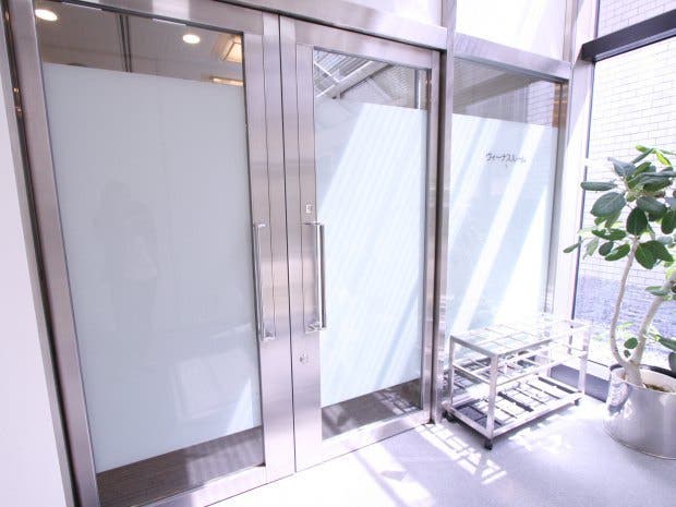 《名古屋会議室　栄ガスビル店　キングルーム（応用形）》地下鉄・名鉄「栄駅」より徒歩5分！ご希望のレイアウトでセッティングの写真12