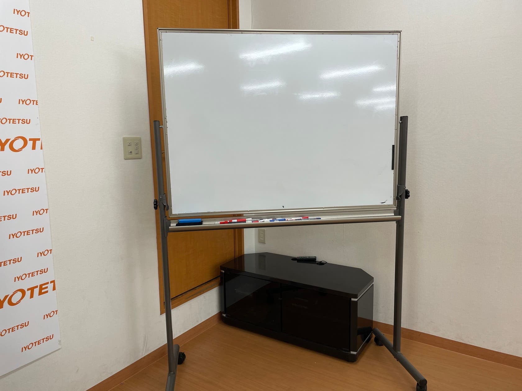 ☆レンタルオフィスいよてつ福音寺☆無料駐車場が50バースあり、お車でお越しいただけます！！の写真5