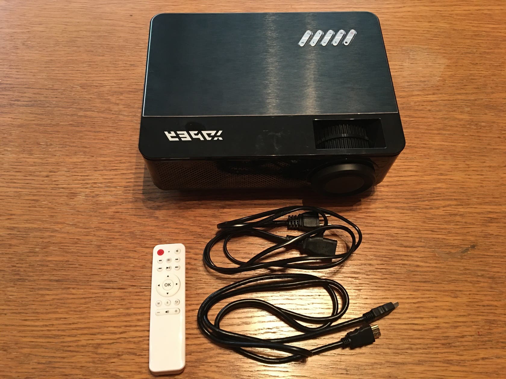 清里高原のキャンプ場にあるロッジ1棟丸ごと貸切！！　芝生テントサイトやカマドのついた屋根付炊事場も使える！の写真6