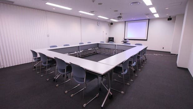 《名古屋会議室 栄ガスビル店 クイーンルーム(応用形)》地下鉄・名鉄「栄駅」より徒歩5分!ご希望のレイアウトでセッティングの写真5