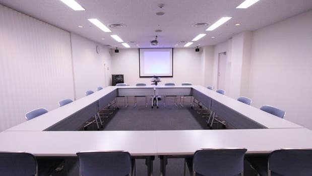 《名古屋会議室 栄ガスビル店 クイーンルーム(応用形)》地下鉄・名鉄「栄駅」より徒歩5分!ご希望のレイアウトでセッティングの写真6
