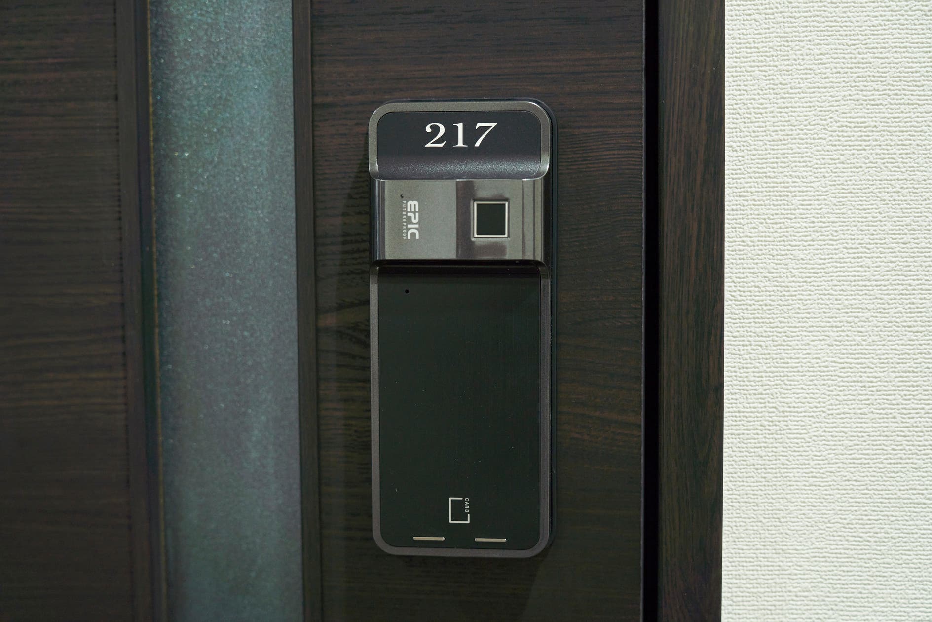  217号室　3人利用可　ワリカンでお得　一日利用は3,980円！　資格勉強　家庭教師　英会話レッスンの写真5