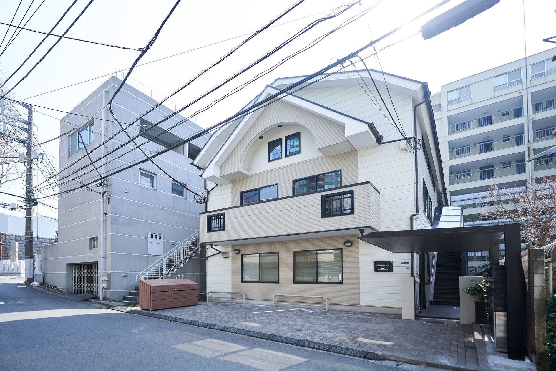  217号室　3人利用可　ワリカンでお得　一日利用は3,980円！　資格勉強　家庭教師　英会話レッスンの写真11