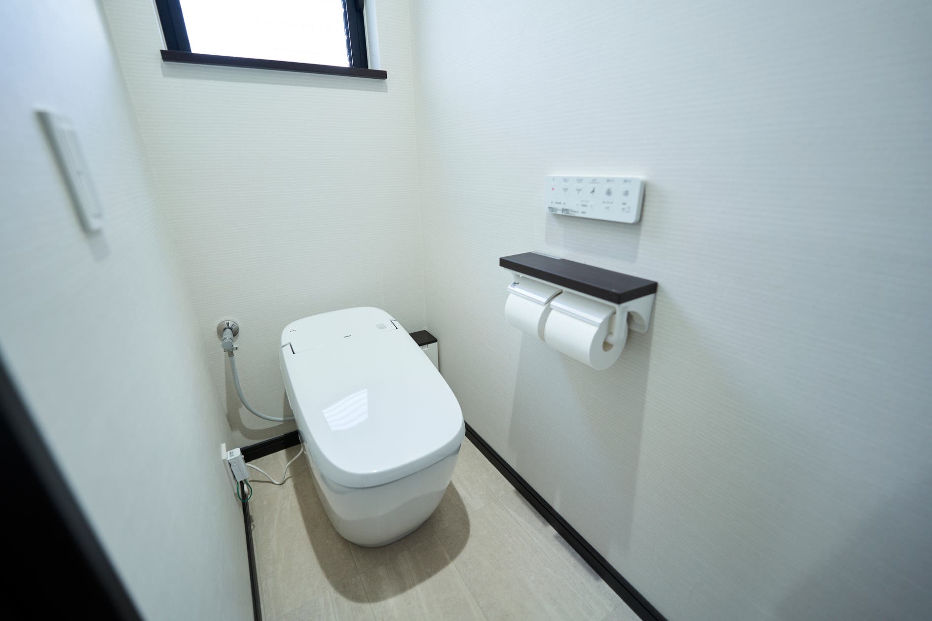  217号室　3人利用可　ワリカンでお得　一日利用は3,980円！　資格勉強　家庭教師　英会話レッスンの写真10