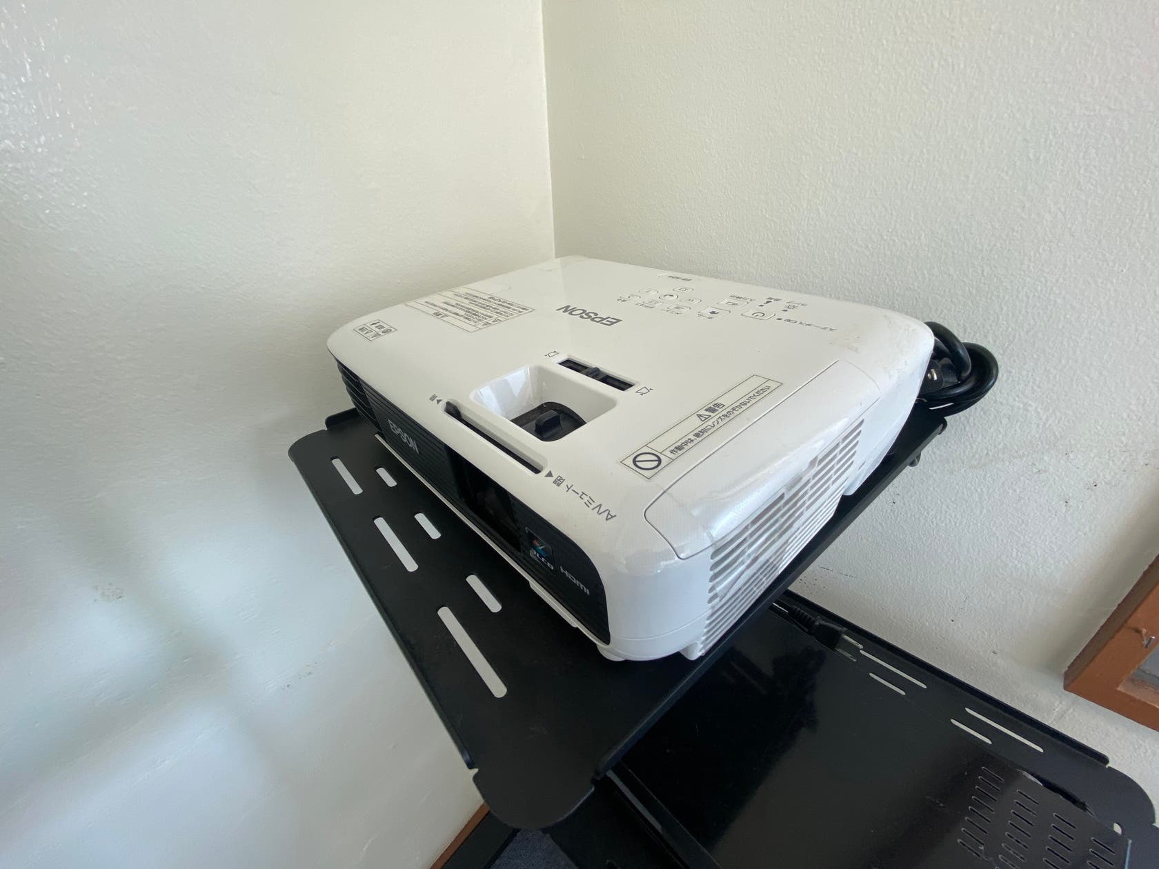 【三宮C】セール実施中🎉三ノ宮駅徒歩1分のレンタルスペース♫空気清浄機完備★Wi-Fi、プロジェクターモニター無料！！の写真6