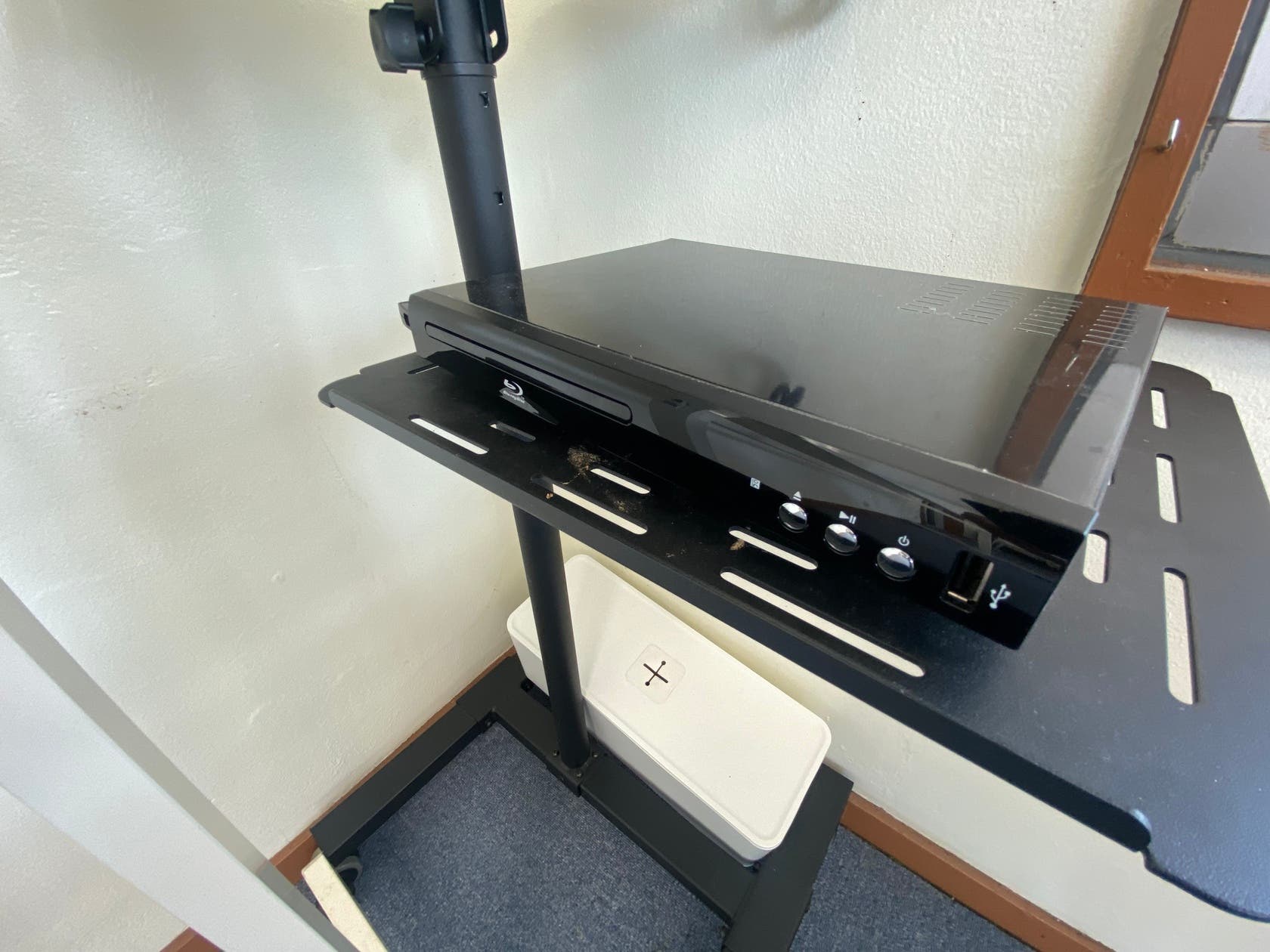 【三宮C】セール実施中🎉三ノ宮駅徒歩1分のレンタルスペース♫空気清浄機完備★Wi-Fi、プロジェクターモニター無料！！の写真7