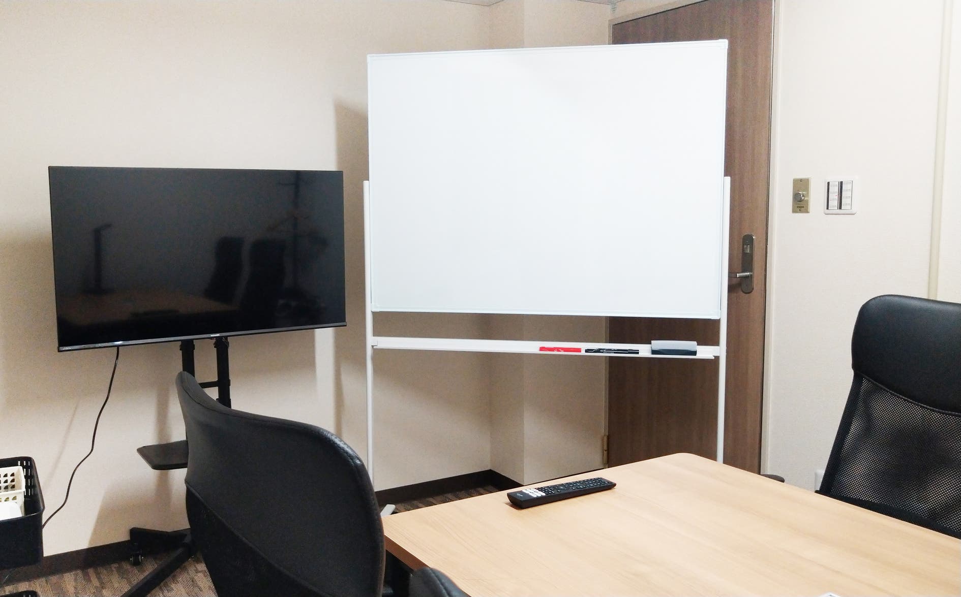 名古屋駅新幹線口から徒歩2分！！/完全個室501号/打合せ・会議・リモートワーク・面接、面談に最適！の写真7