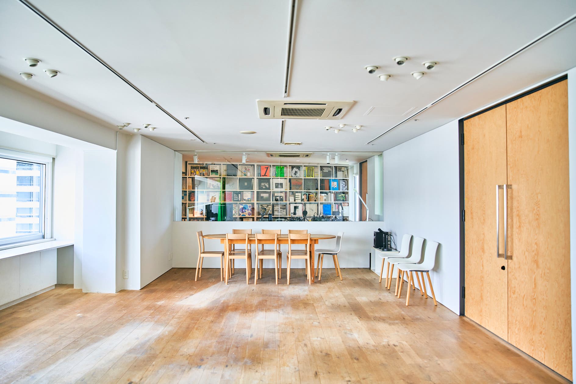 dスタ　外苑前駅前/大人数/解放的スペース/見晴らし良好/ベンチャー/セミナー/撮影/ひな壇/POPUP　｜渋谷・青山の写真15