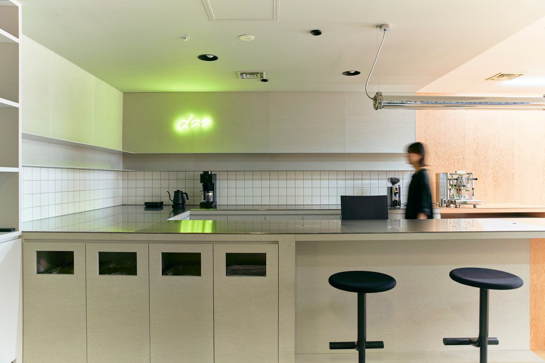 dスタ　外苑前駅前/大人数/解放的スペース/見晴らし良好/ベンチャー/セミナー/撮影/ひな壇/POPUP　｜渋谷・青山の写真4