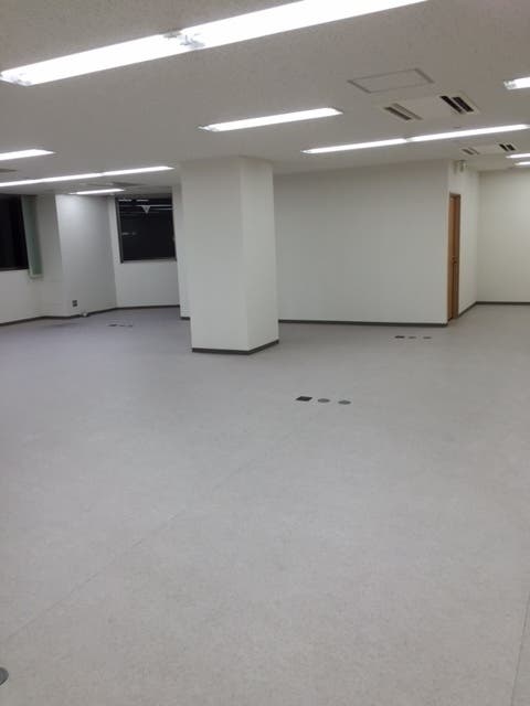よみうりランドクリニックモール内３階空きイベントスペースの写真1