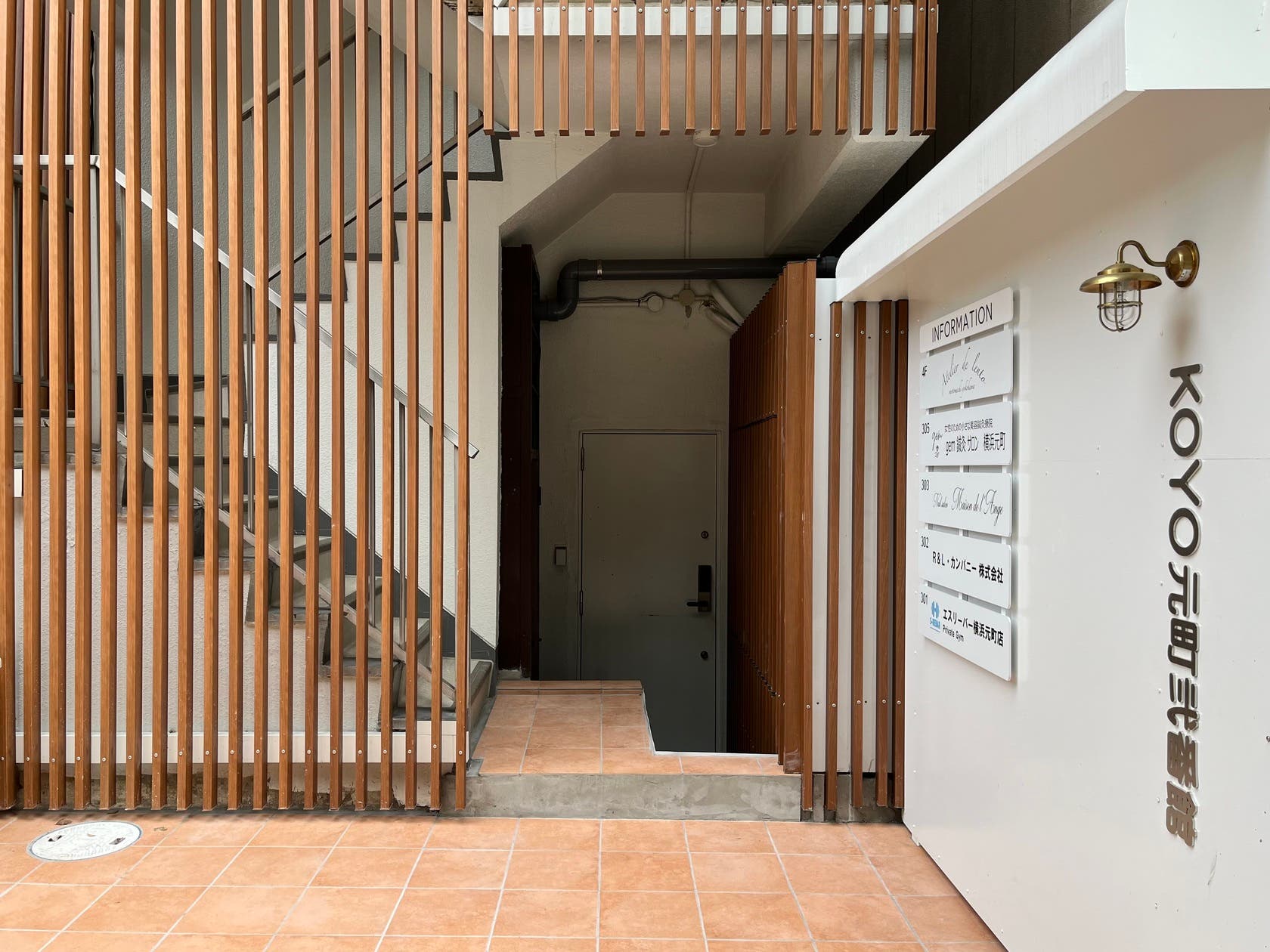 【地域最安値】【元町中華街、石川町、関内徒歩圏内】アクセス良好の完全個室おしゃれジムの写真3