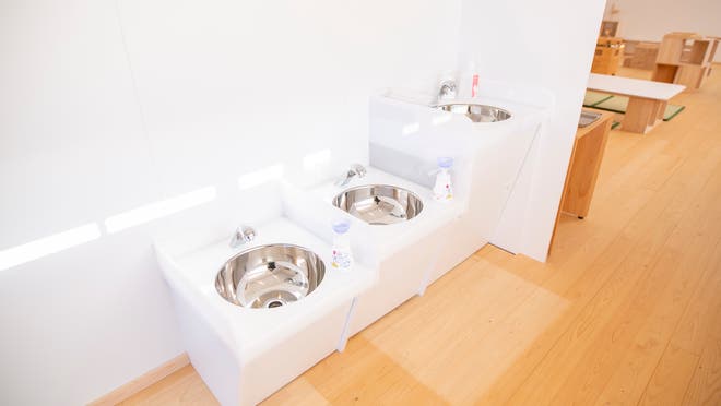 【きみたつラボ】駐車場ありの屋内遊戯場!国産ヒノキたっぷりのスペースで木製知育玩具も使い放題。授乳室・トイレ・洗面完備。の写真13