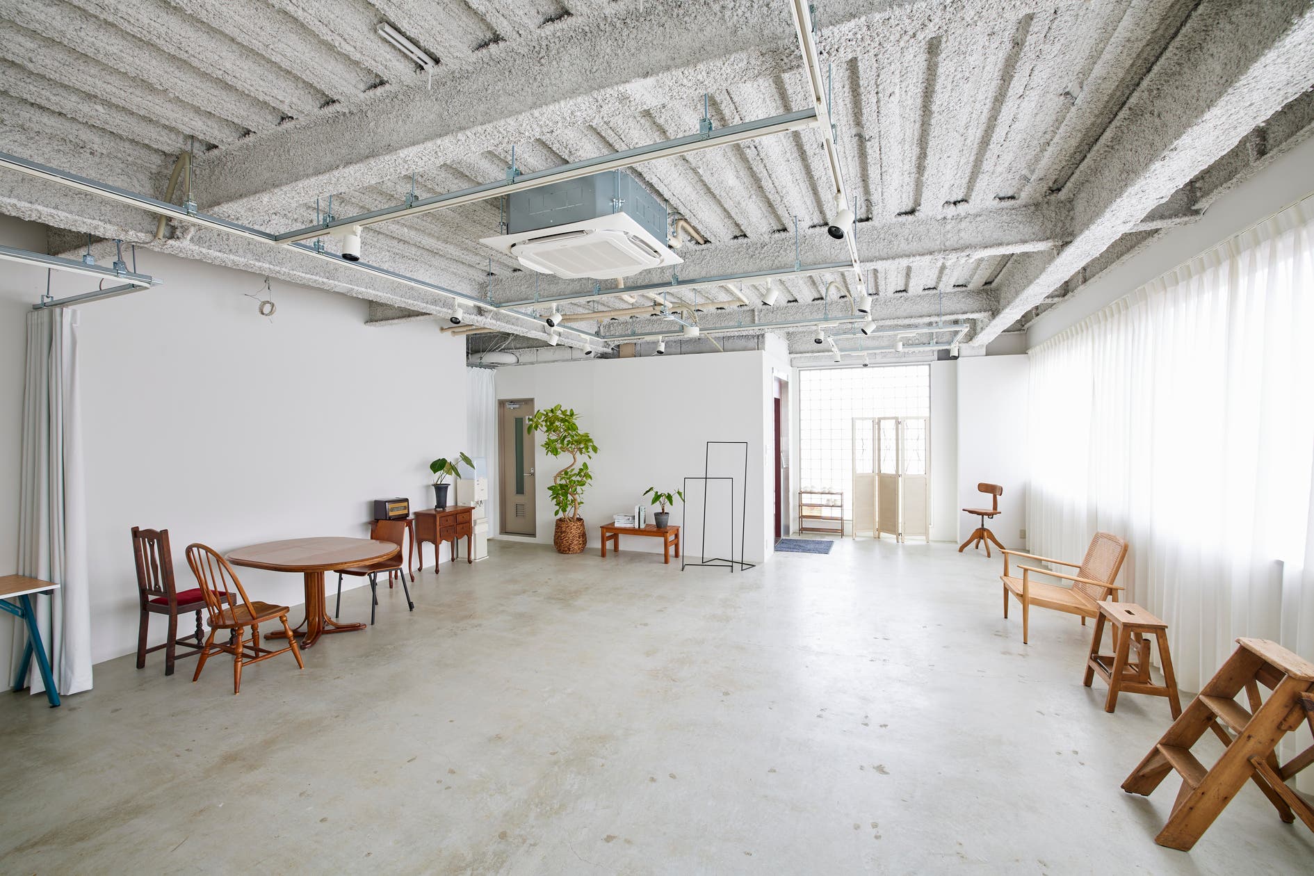 JR桃谷駅から徒歩7分の撮影スタジオの写真4