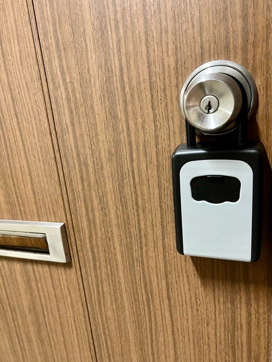 🌸電動昇降式ベッド導入🌸《JR代々木駅「徒歩4分」》完全個室レンタルサロン＊なごみサロン ｜ヒートマット・タオルウォーマーの写真18