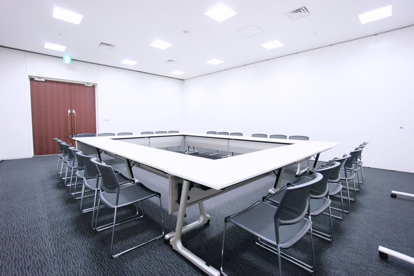 《東京会議室　中野セントラルパークカンファレンス　ルーム2B》ホワイトボード常設で会議や説明会に便利の写真7