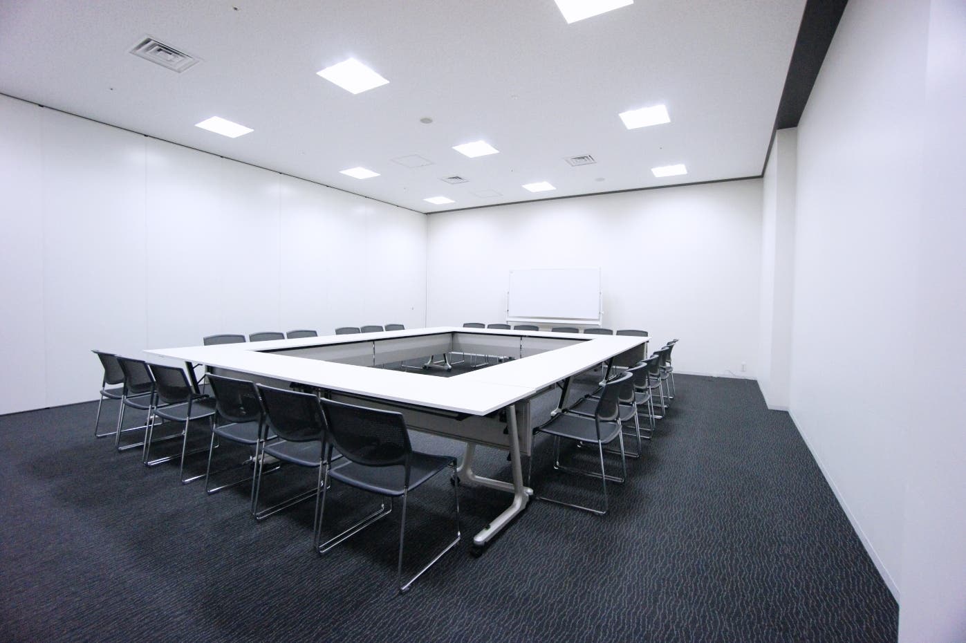 《東京会議室　中野セントラルパークカンファレンス　ルーム2B》ホワイトボード常設で会議や説明会に便利の写真8