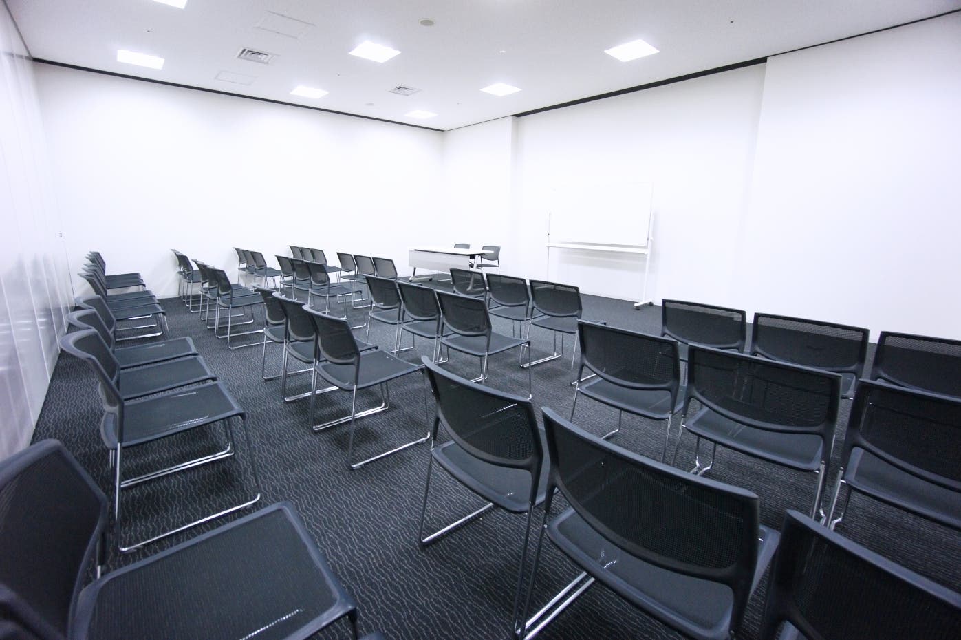 《東京会議室　中野セントラルパークカンファレンス　ルーム2B》ホワイトボード常設で会議や説明会に便利の写真9