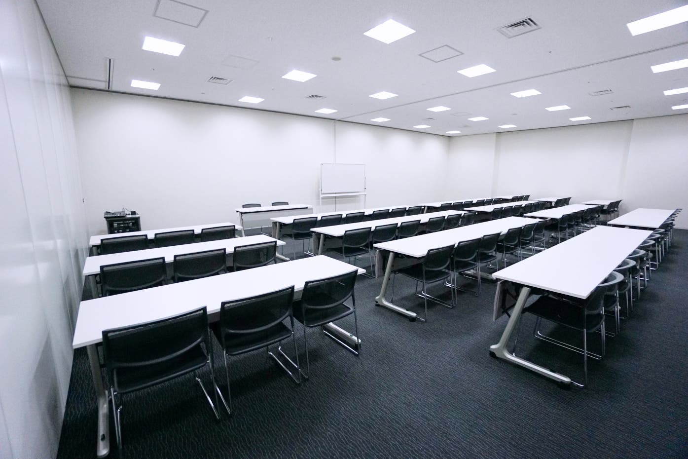 《東京会議室　中野セントラルパークカンファレンス　ルーム2 A+B》説明会に最適　勉強会, 塾・教室等で利用可！の写真5