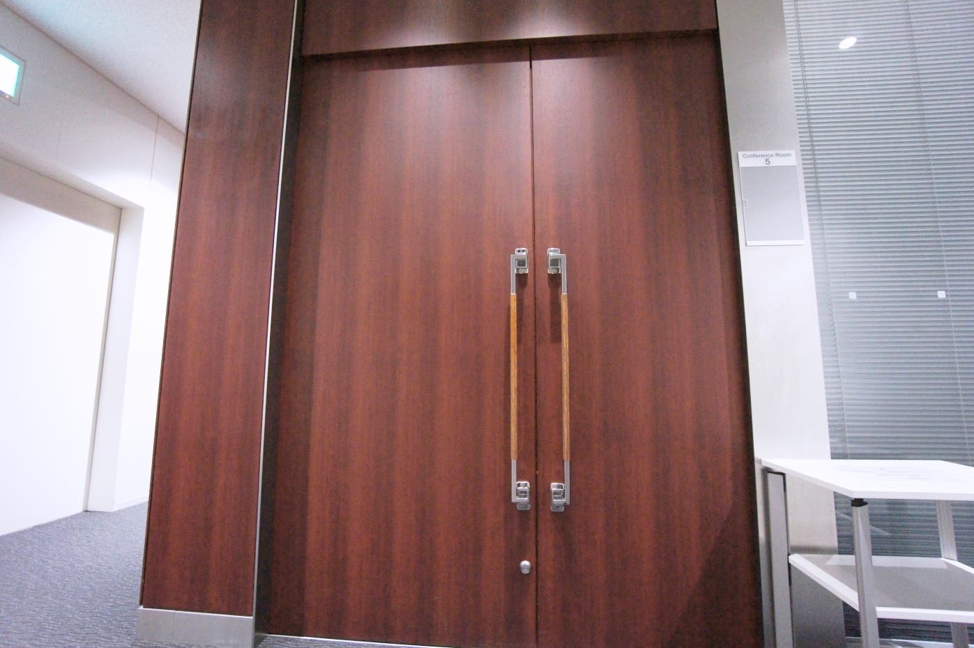 《東京会議室　中野セントラルパークカンファレンス　ルーム5》少人数の説明会に最適　大規模会場の控室としてもご利用いただけますの写真8