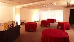 中目黒N・C・Rの写真2