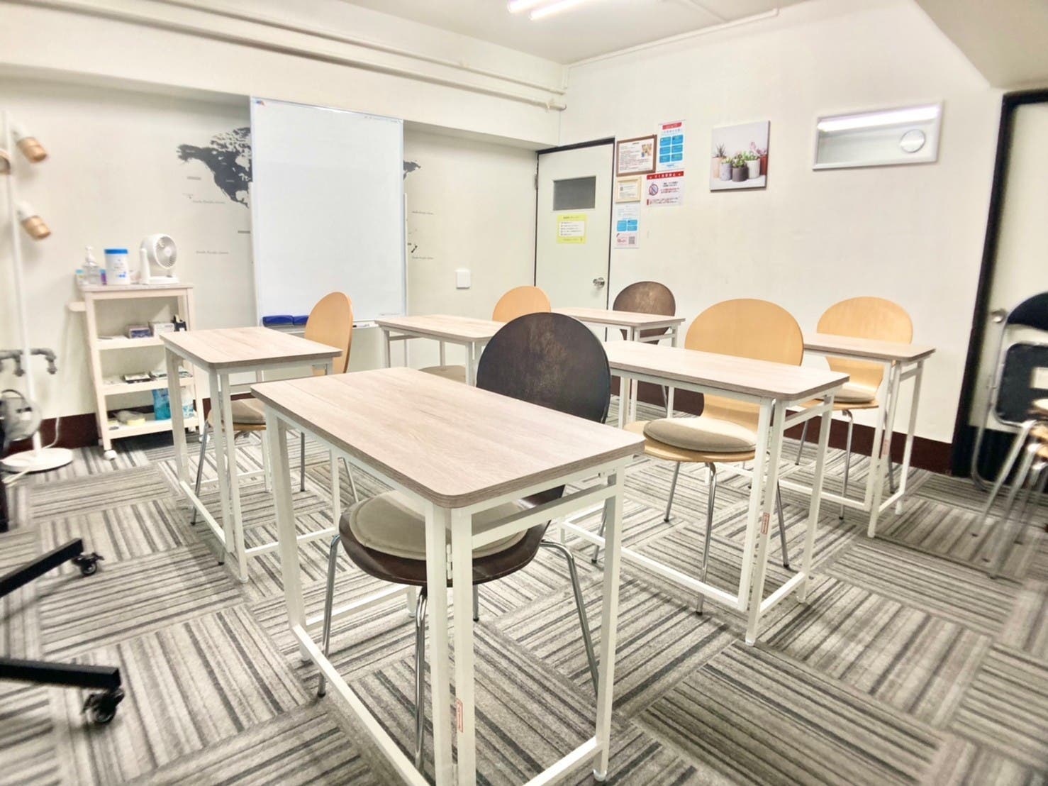 ＜溜池山王のみんなの会議室＞★物価対策応援割引を実施中★溜池山王駅徒歩2分♪高速Wi-Fi/大型TV無料！テレワーク等にどうぞの写真5