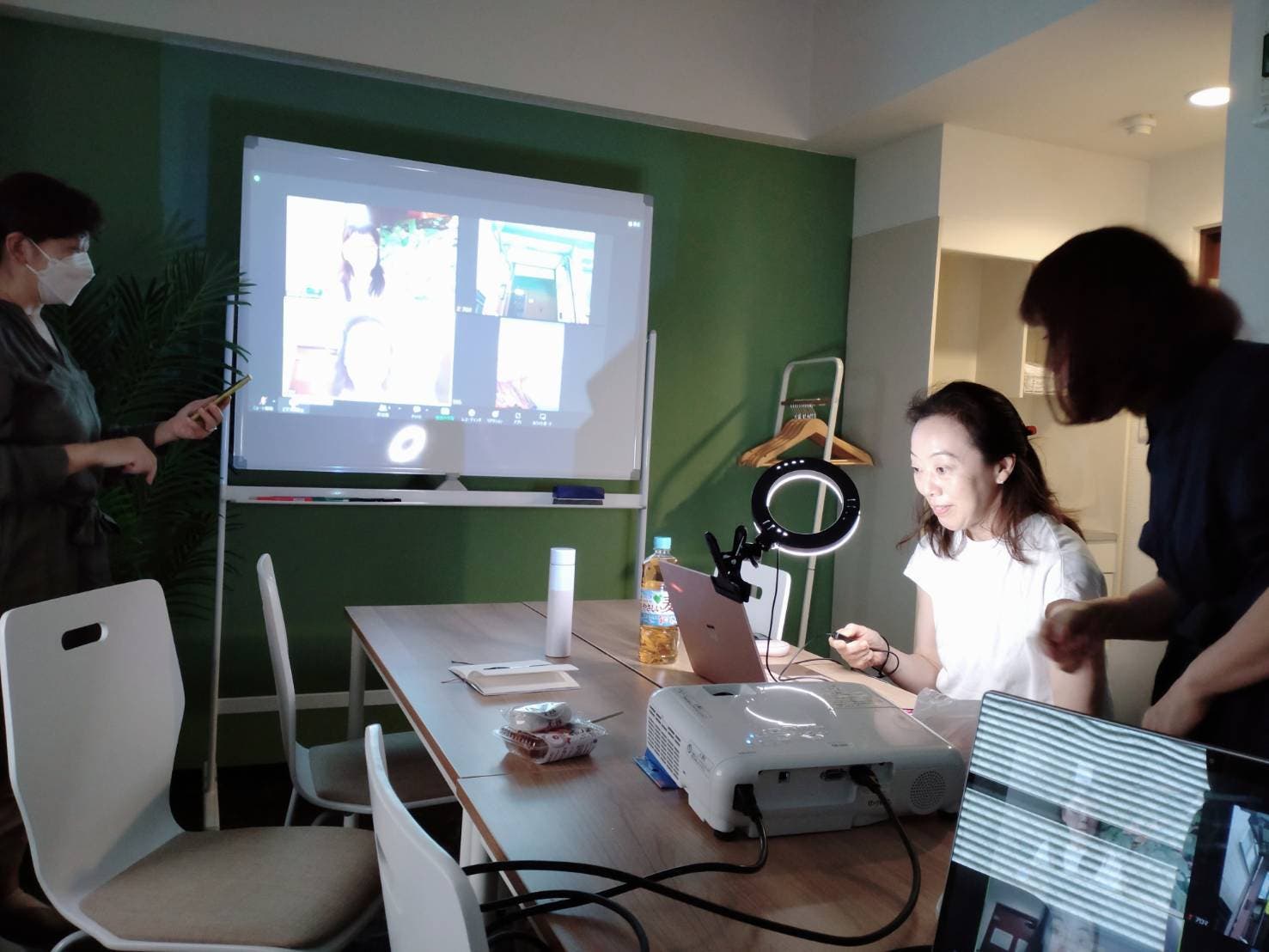 【ゆりねこ会議室】JR両国駅西口徒歩30秒のレンタルスペース！！２０２２年９月OPEN！多目的スペース☆彡パーティの写真21