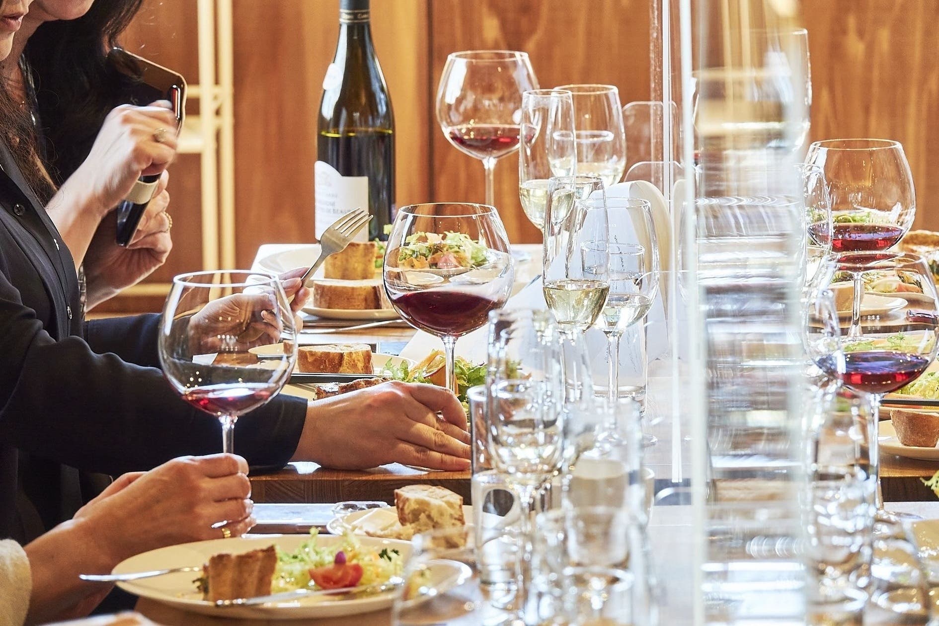 ワイン会　ツール一式提供、セラー事前預かり、食器洗浄等オール清掃おまかせプランの画像1