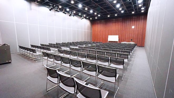《東京会議室 中野セントラルパークカンファレンス ホールB 》天井高5m/店長会議等大人数の会議におすすめの写真6