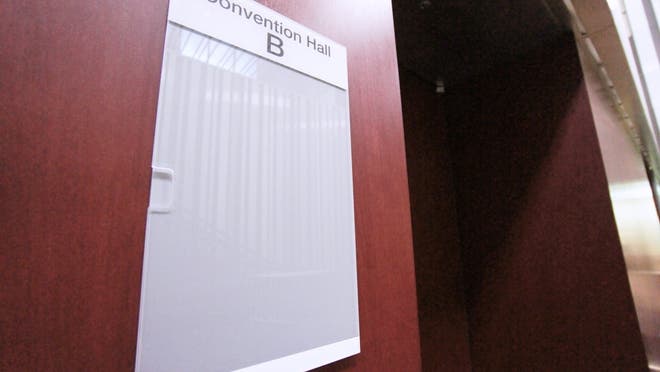 《東京会議室 中野セントラルパークカンファレンス ホールB 》天井高5m/店長会議等大人数の会議におすすめの写真8