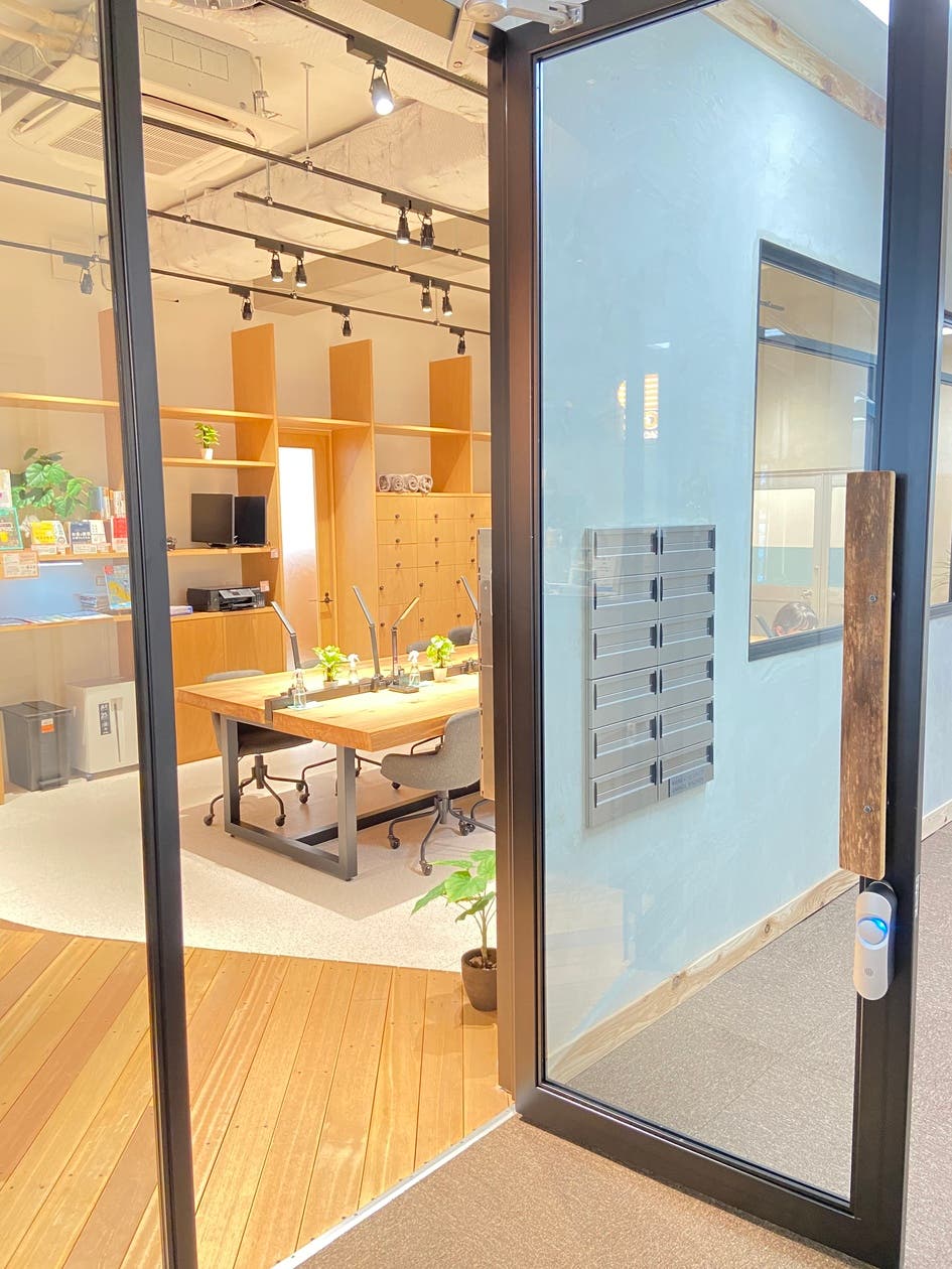 【町田 おしゃれなカフェ風ワークスペース】全席WEBミーティング可能／駐車場無料／フリードリンク＆スナックの写真12