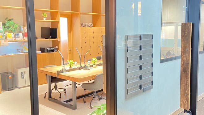 【町田 おしゃれなカフェ風ワークスペース】全席WEBミーティング可能/駐車場無料/フリードリンク&スナックの写真12