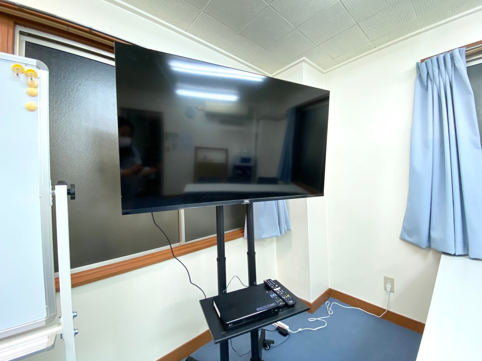 【三宮C】セール実施中🎉三ノ宮駅徒歩1分のレンタルスペース♫空気清浄機完備★Wi-Fi、プロジェクターモニター無料！！の写真9