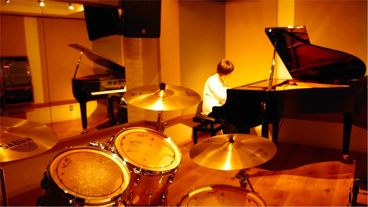 【グランドピアノ常設】2名以上利用　新松戸駅徒歩2分！【R3スタジオ】15分スタート/1時間単位の写真4