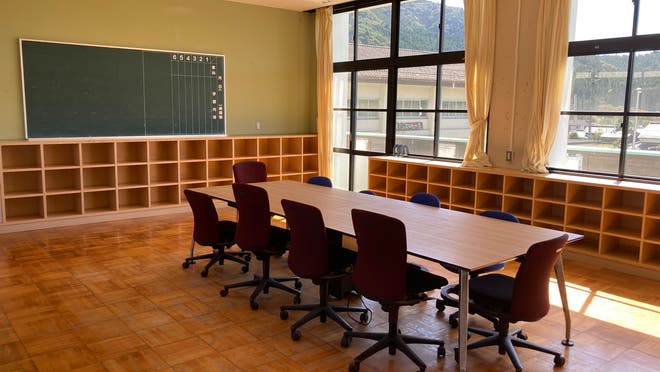 旧鮎河小学校の写真1