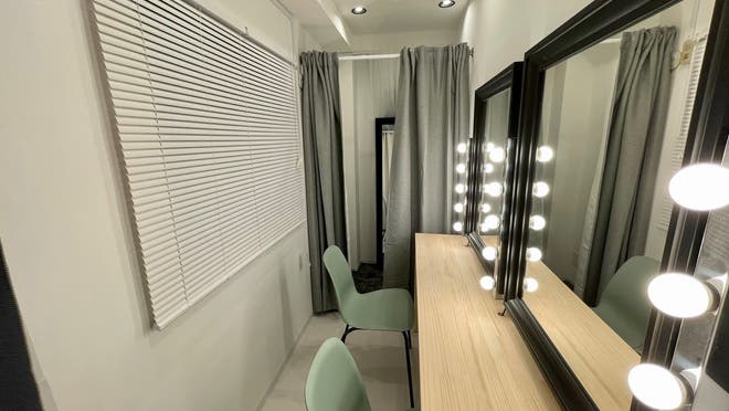 【中野新橋駅徒歩1分】HP完成記念!自然光、全10パターンの背景、アンティーク家具・アーティシャルフラワーの充実した撮影スタジオの写真21