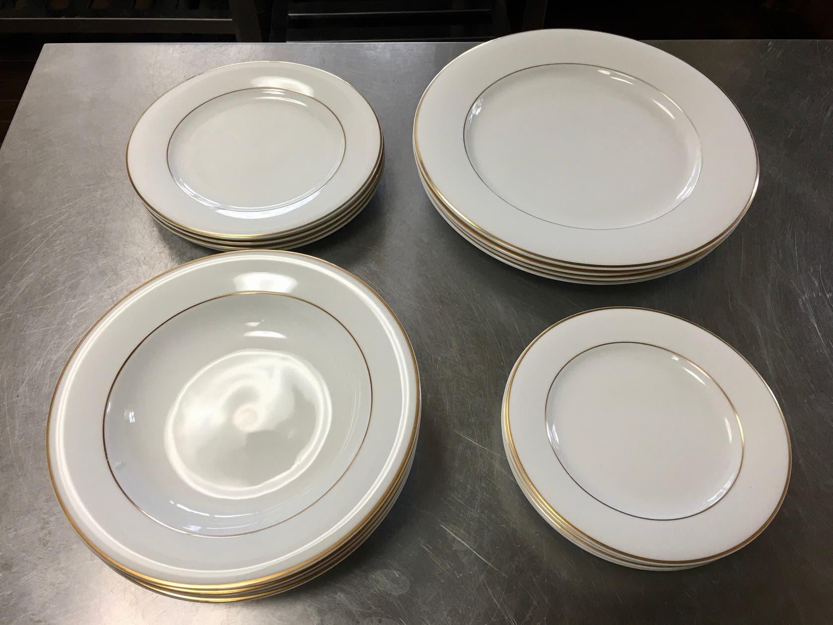 清里高原のキャンプ場にあるロッジ1棟丸ごと貸切！！　芝生テントサイトやカマドのついた屋根付炊事場も使える！の写真11