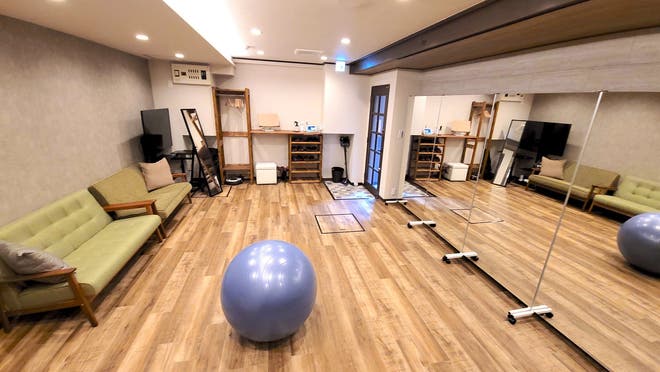 【JR最寄駅600m】楽器演奏可/ホームパーティ/会議・セミナー/テレワーク/動画撮影配信/プライベート空間の写真1