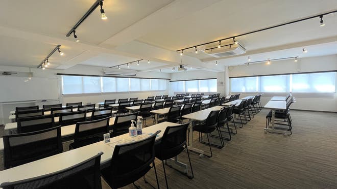 9B【 四谷三丁目駅 1分】室内設備・備品が充実♪WiFi無料!清掃・消毒で衛生面も安心♥便利な駅近会議室の写真3